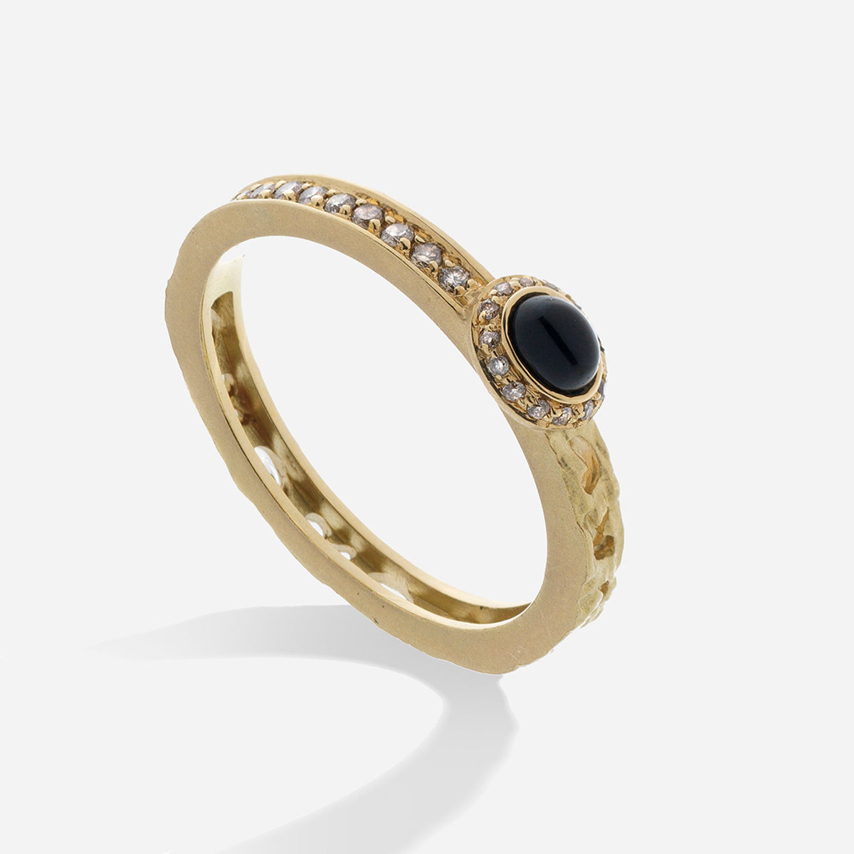 ORION Oval Gemstone Ring | 18k Yellow Gold, Champagne Diamonds & Onyx ...